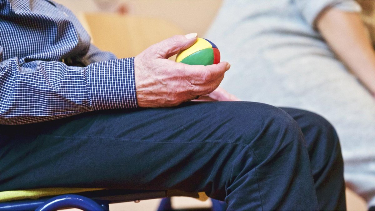 Arthritis Hand Exercises for Seniors Improve Mobility - Active Aging Daily